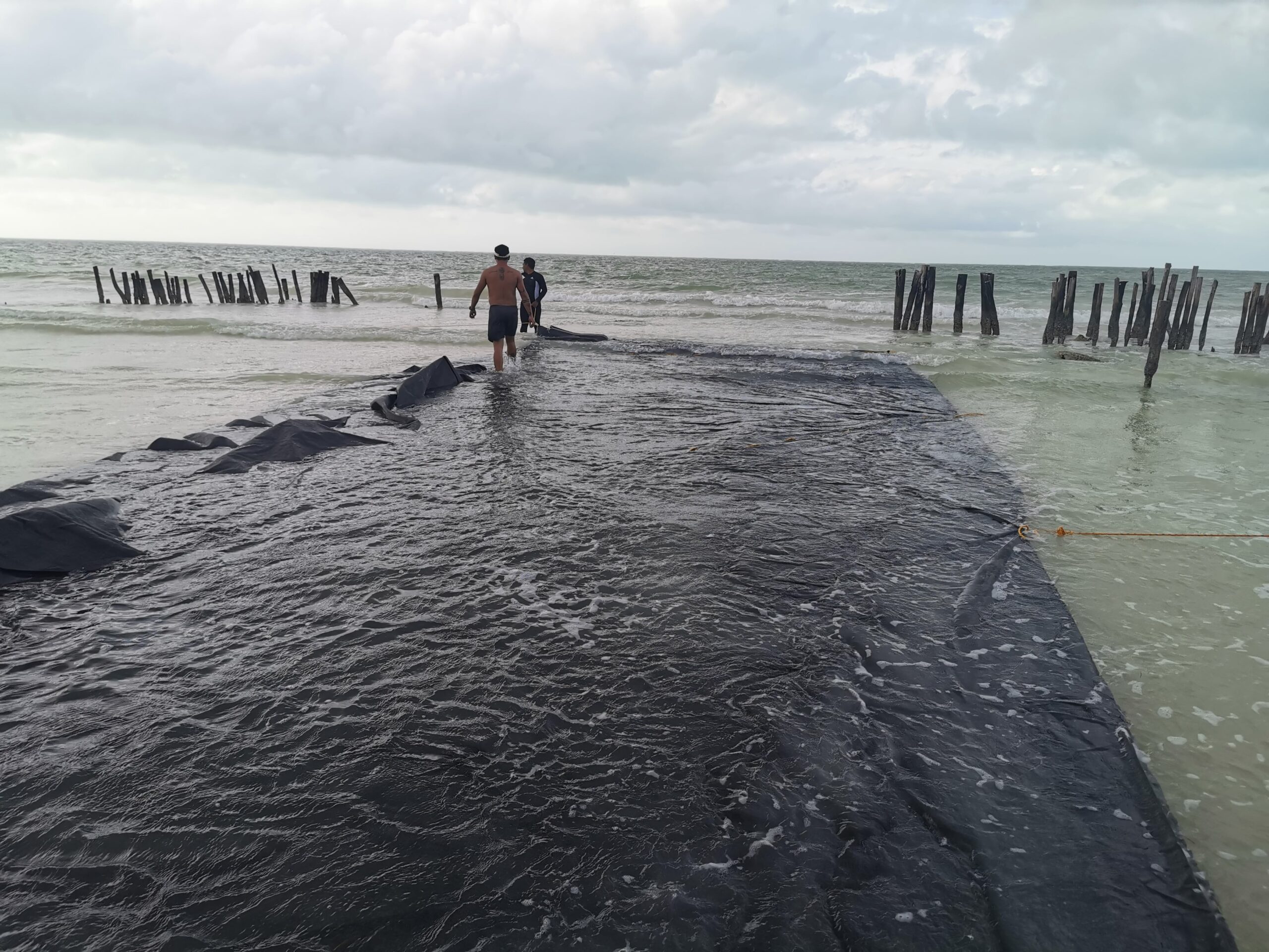 INSTALACIÓN DE ESPIGÓN PARA RECUPERACIÓN DE PLAYA - EcoCivil ...