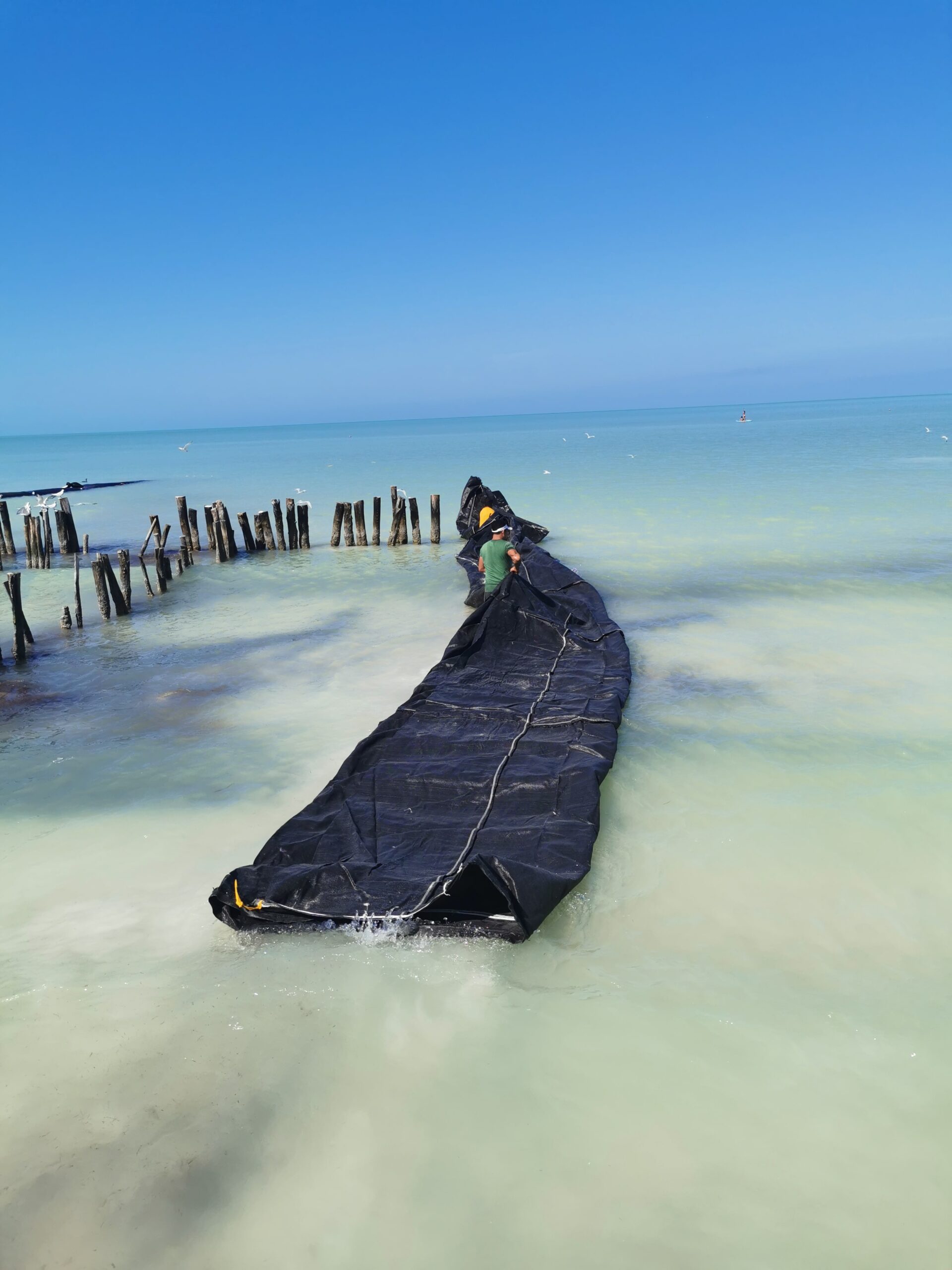 INSTALACIÓN DE ESPIGÓN PARA RECUPERACIÓN DE PLAYA - EcoCivil ...